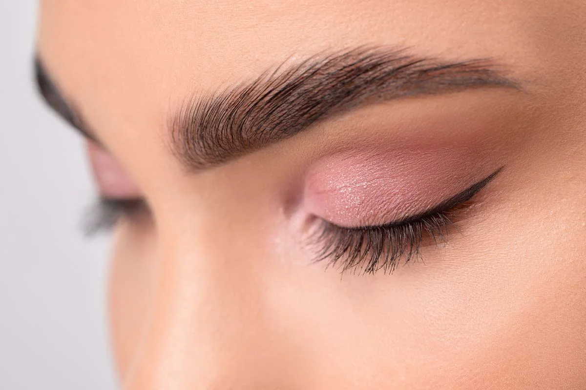 Istorija Obrva - Transplantacija obrva - EYEBROW ADVANCED